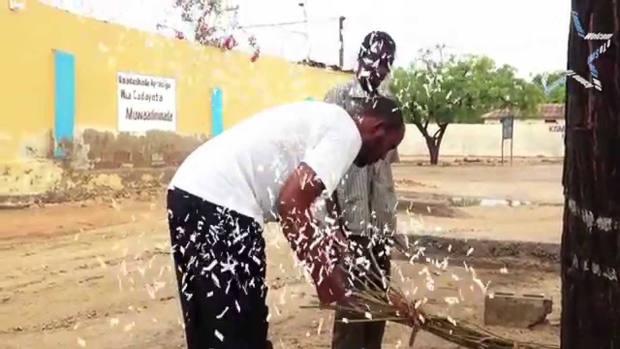 Welcome To Somalia - How to buy caday 101 - YouTube