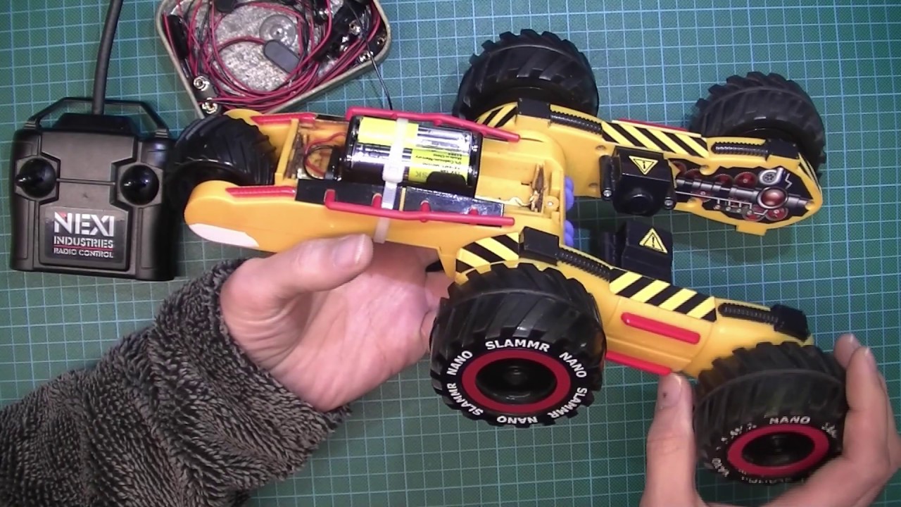 How I fixed a toy car with leaking batteries - YouTube