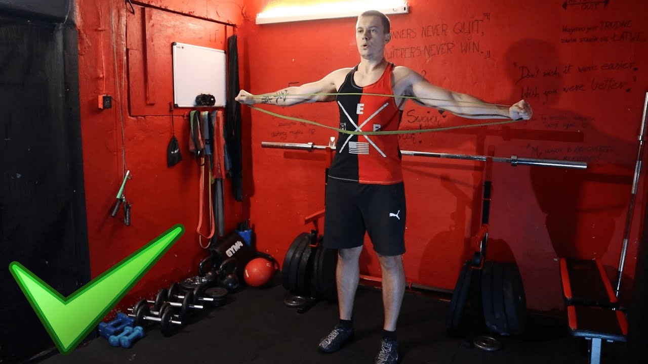 Band Pull Apart - EXERCISE TECHNIQUE - HOW TO DO BAND PULL APARTS - YouTube