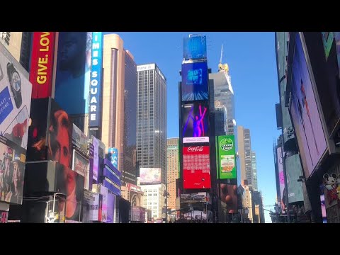 Christmas Eve and Christmas in Time Square, New York - YouTube