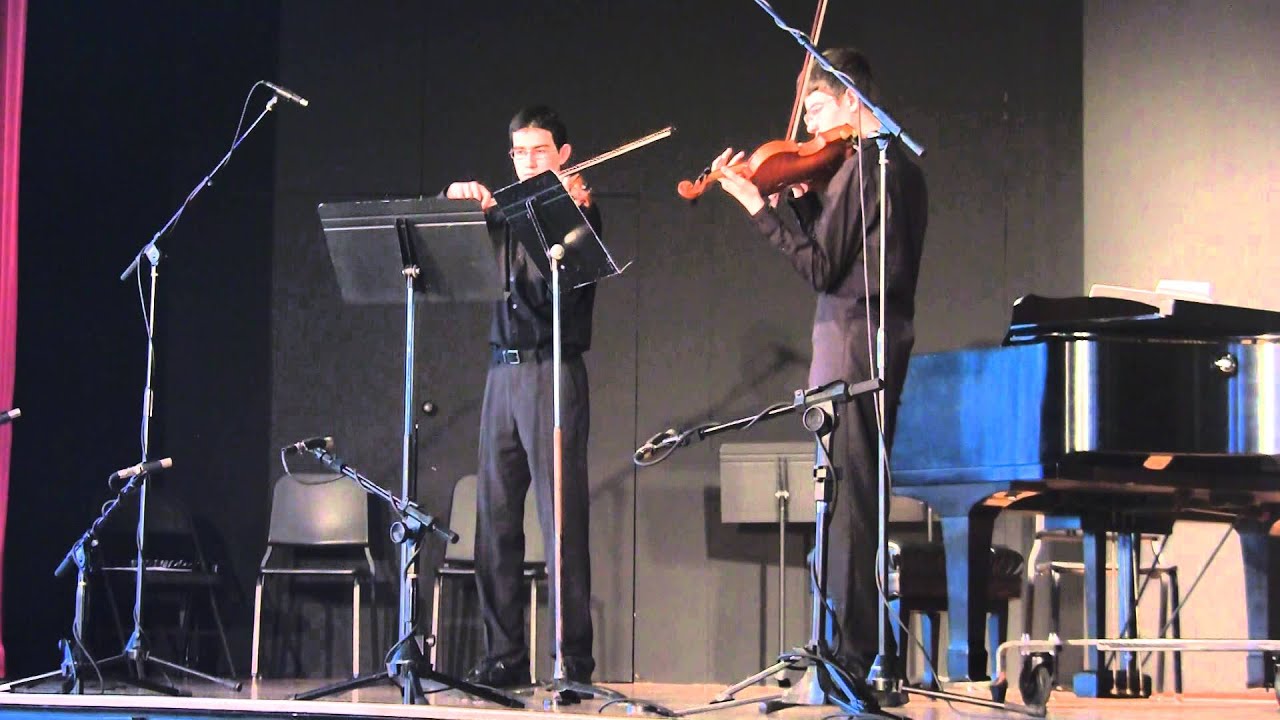 Ian & I-Kang duet, Spring 2015 recital - YouTube
