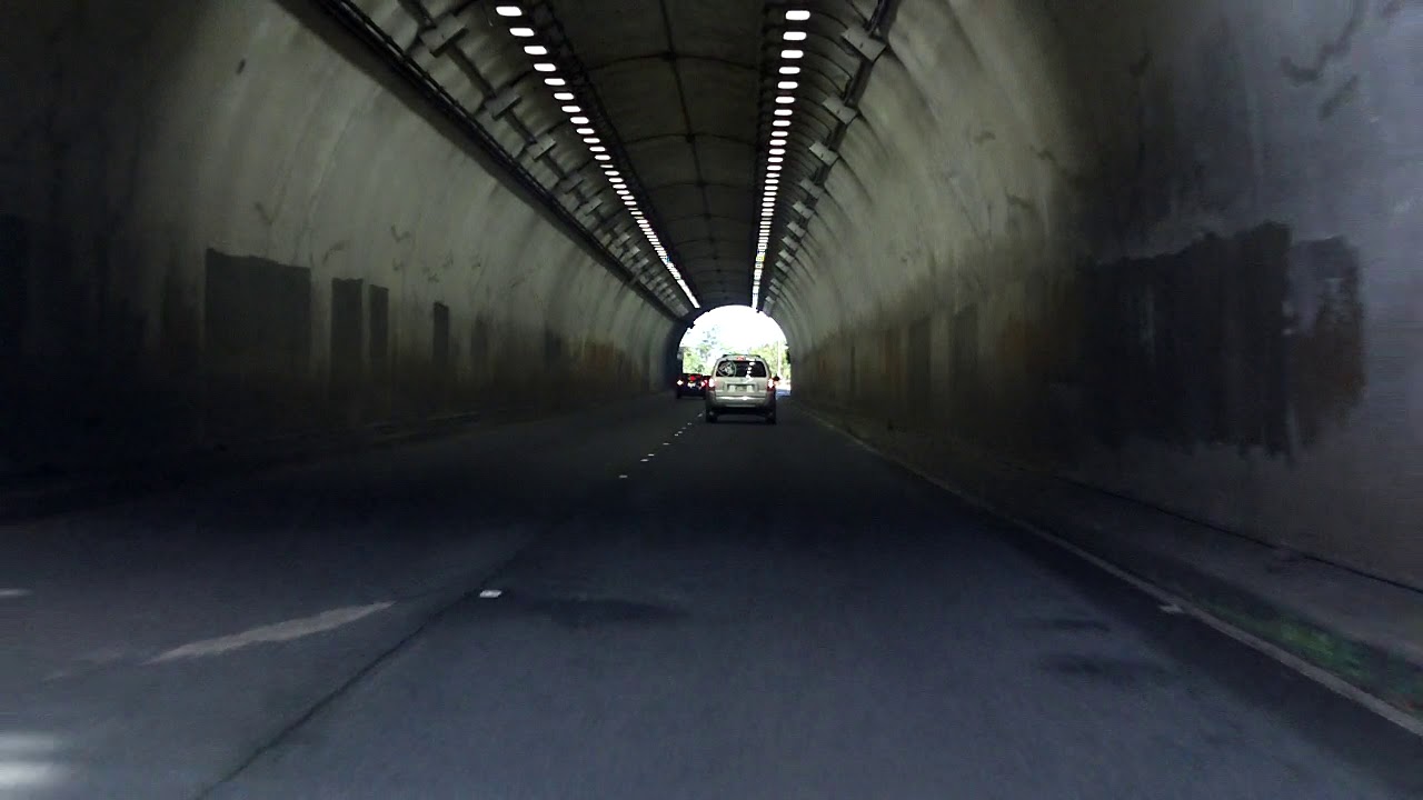 Pali Highway (HI 61 from Interstate H1 to HI 83) northbound (Part 2/2) - YouTube