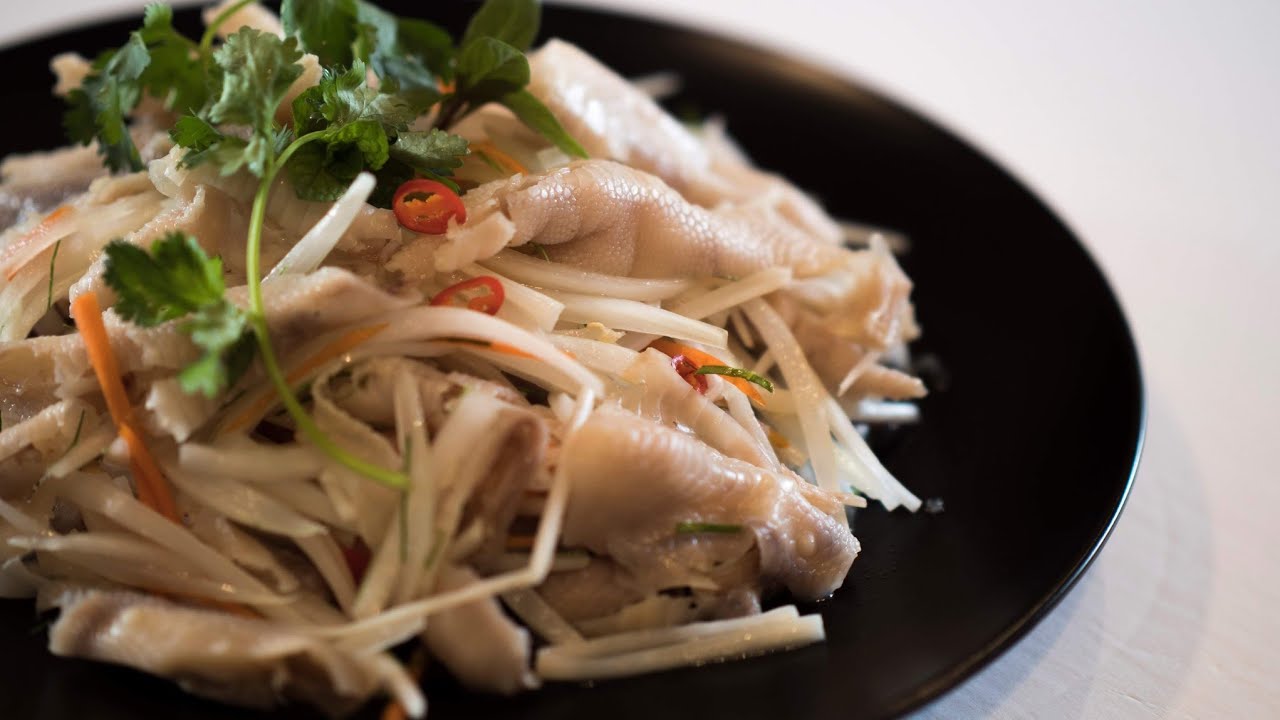 🇨🇦 Gỏi Chân Gà Và Cách Rút Xương Cực Nhanh // How To Boneless Chicken ...