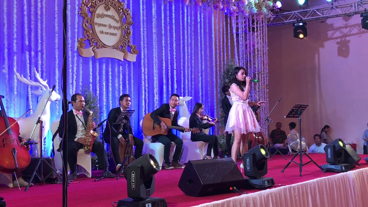 Side to side by Ton chan Seyma - YouTube