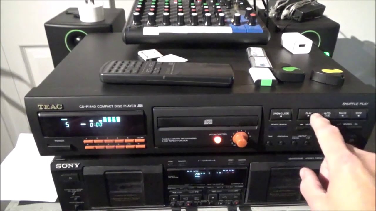 Teac Cd P1440 Compact Disc Player Demo And Review - YouTube