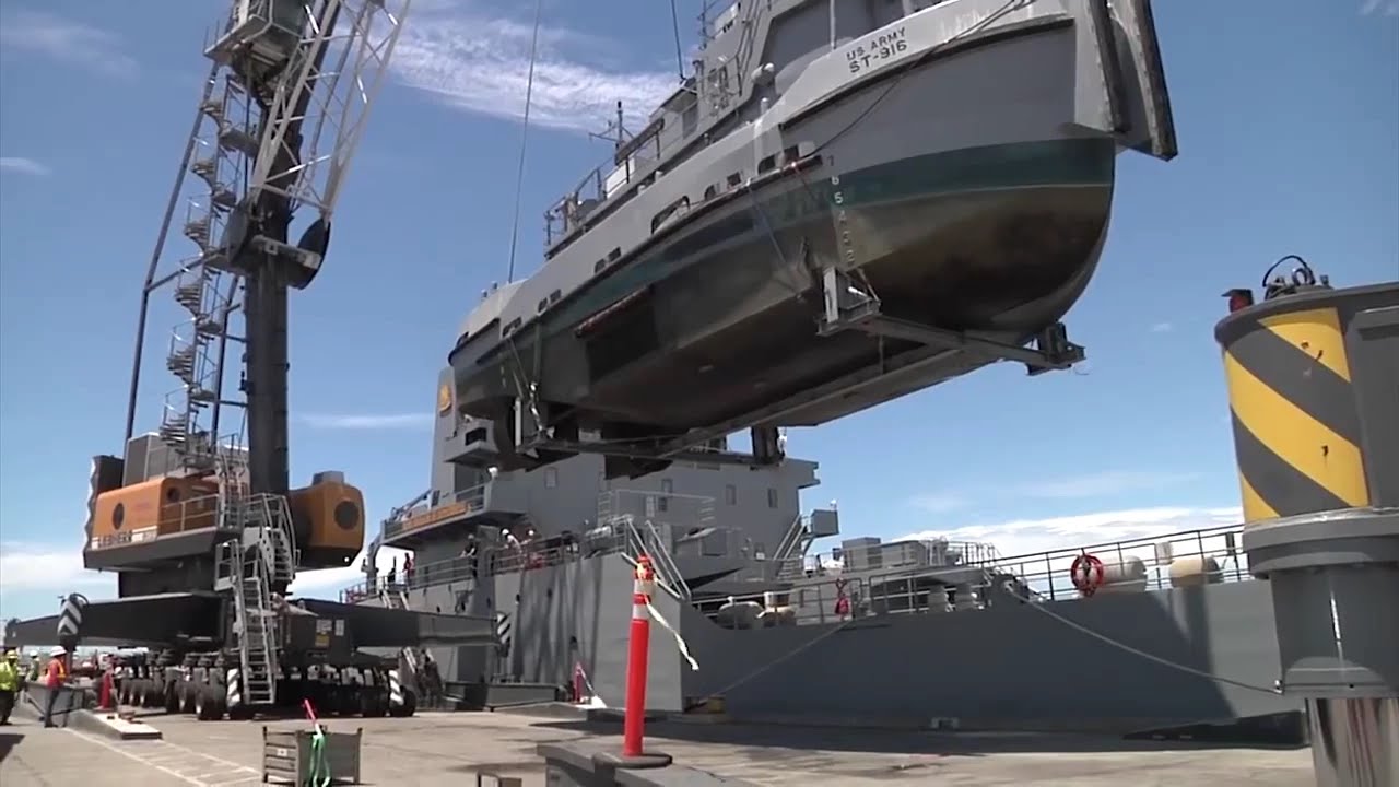 LSV-3 General Brehon B. Somervell Loads Army Watercraft - YouTube