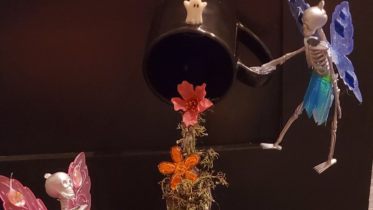 Halloween Skeleton Fairy Garden diy - YouTube