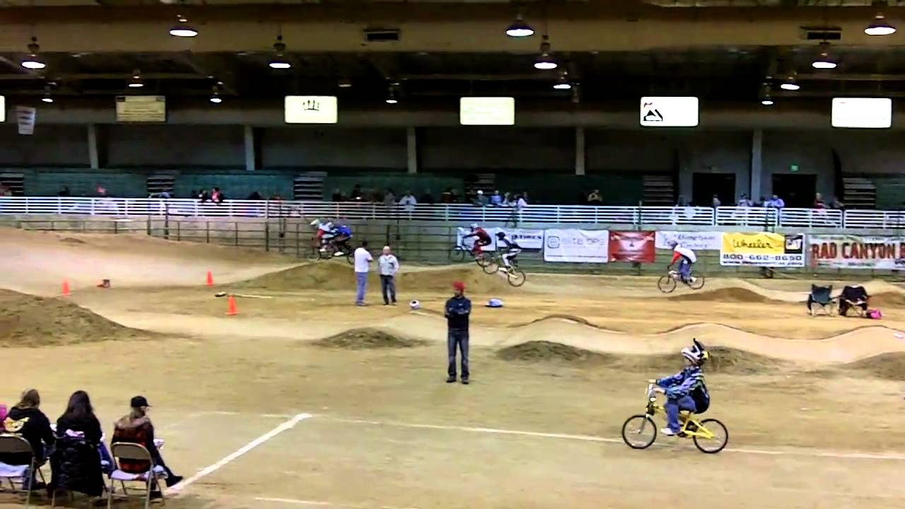 41-45 Cruiser Round 2 12-12-10 Rad Canyon Indoor BMX - YouTube
