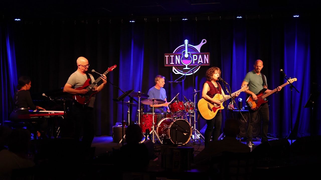 Susan Greenbaum live at The Tin Pan (Richmond, VA) - YouTube