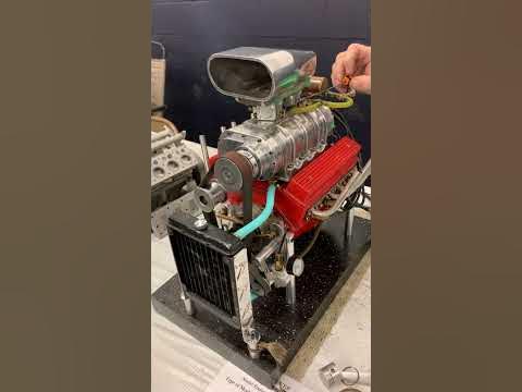 Miniature V8 engine running | Cabin Fever Expo - YouTube
