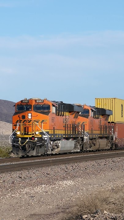 BNSF 6567 WB STACK TRAIN MP 691 LUDLOW NEEDLES SUB 11-14-2023 #train #freighttrain #railroad ...