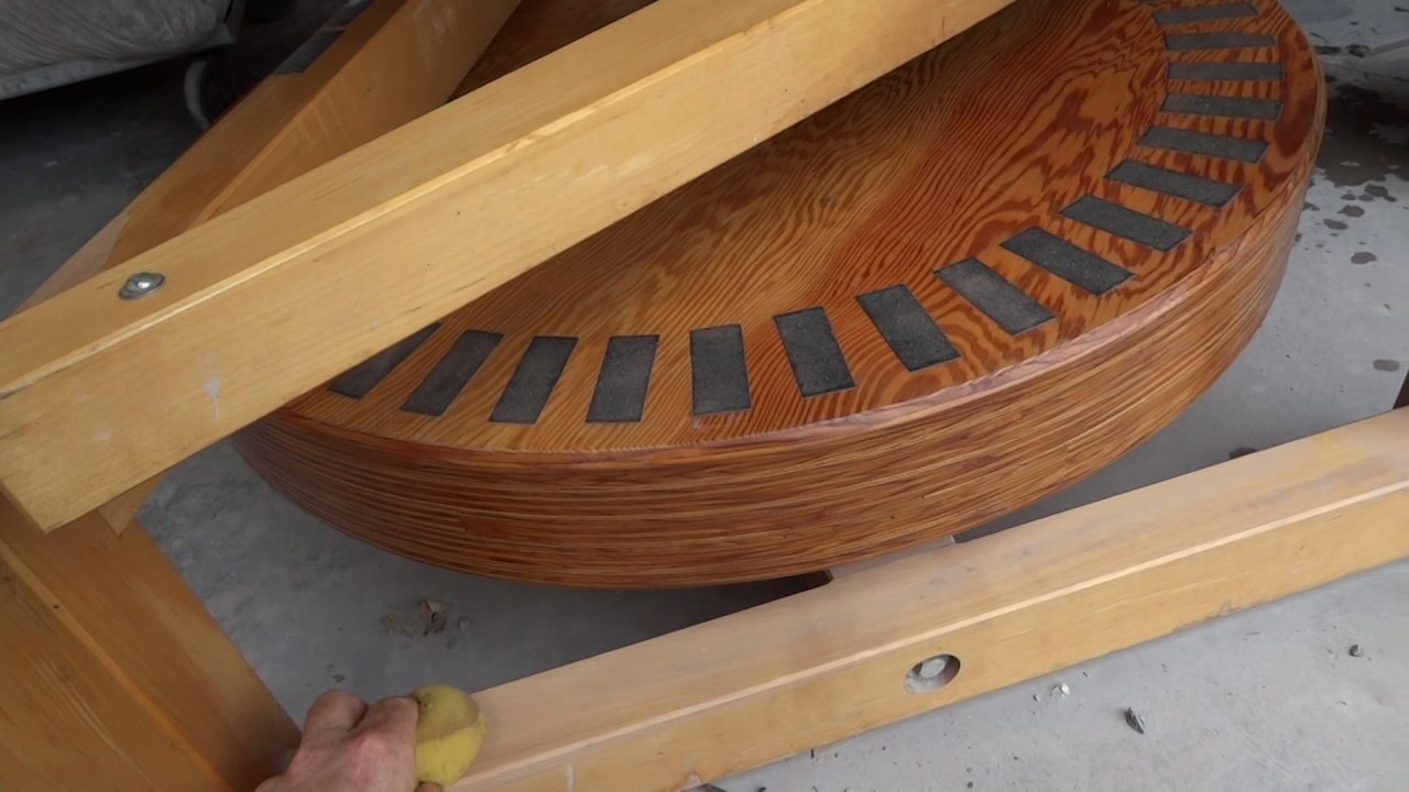 A Leach treadle wheel for sale ! - se vende un 'torno de leach' - 販売のため ...