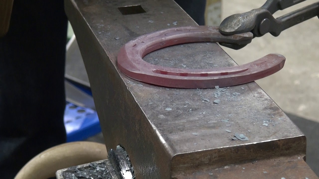 Bloom Forge Signature Series 2 lb. Rounding Hammer - YouTube