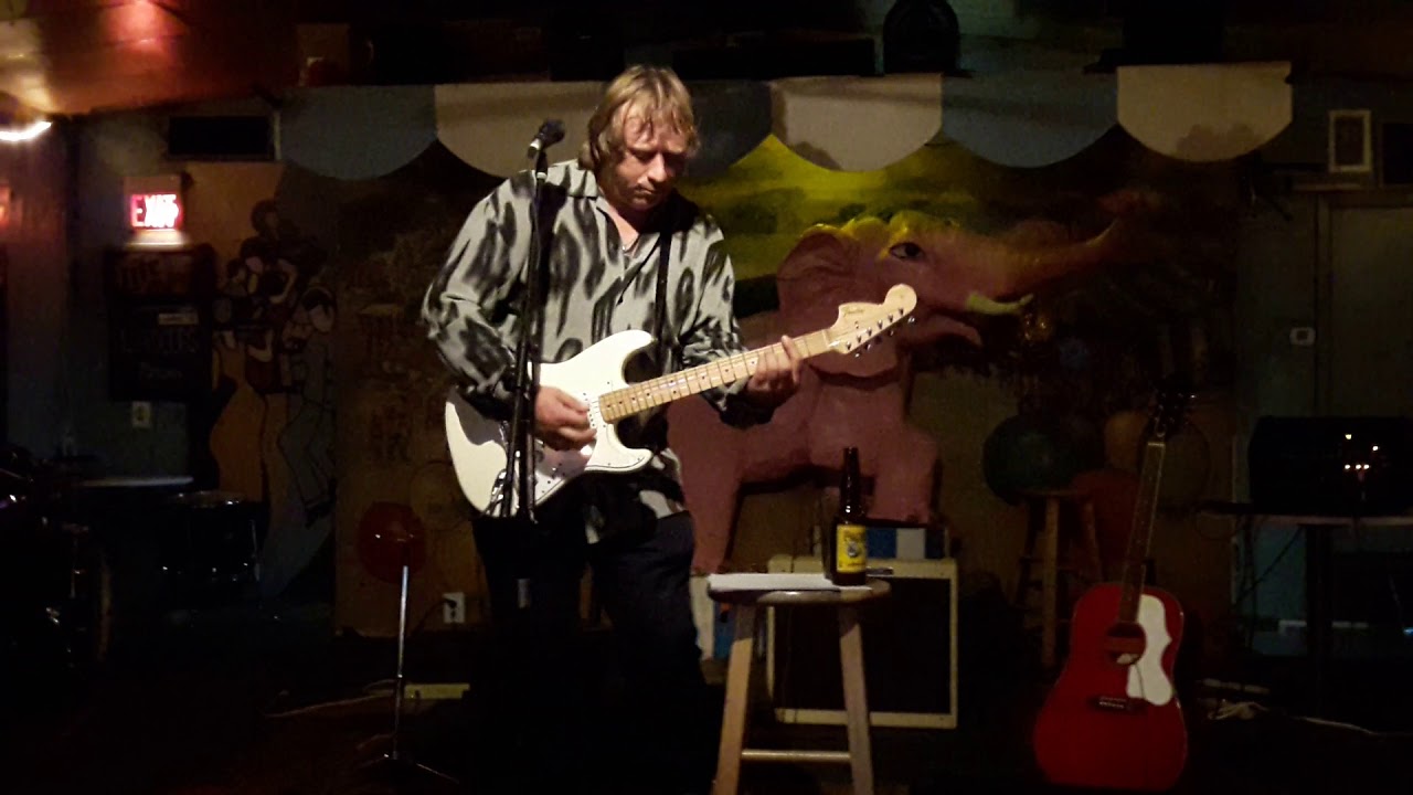 Keith Kinkle Ghost Town Live Carousel Lounge - YouTube