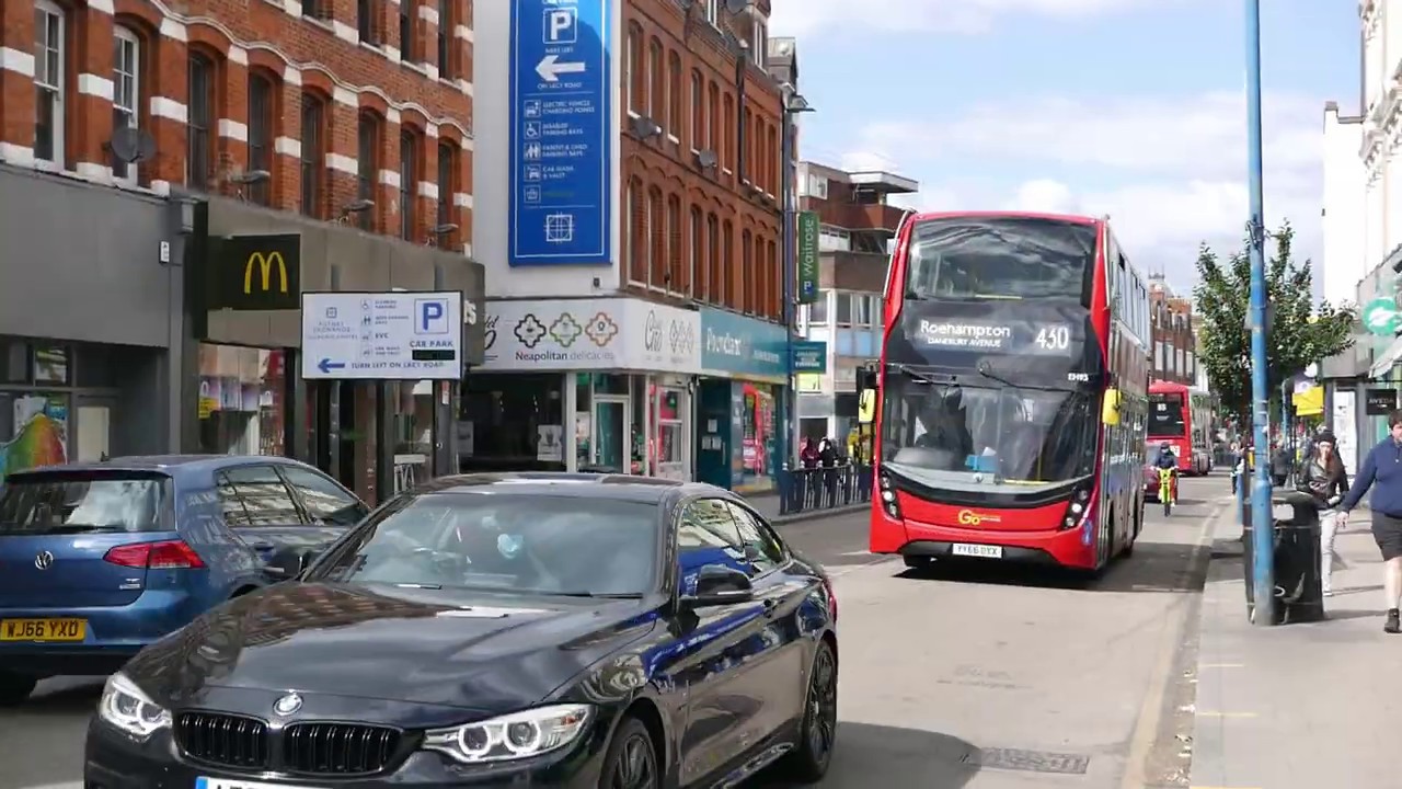 Buses at work, Putney High Street / Putney Bridge / Putney Bridge ...