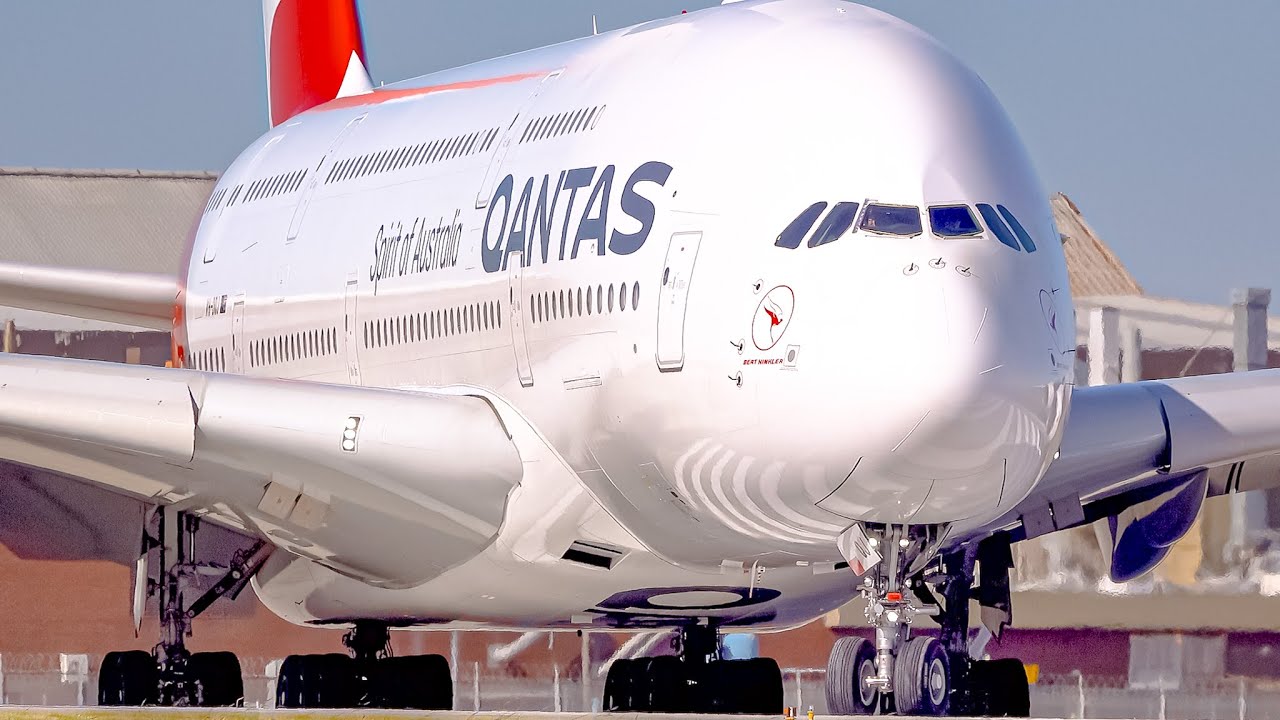 ️ 60 CLOSE UP and LOUD Aircraft Landings & Take offs | A380 B747 A350 ...