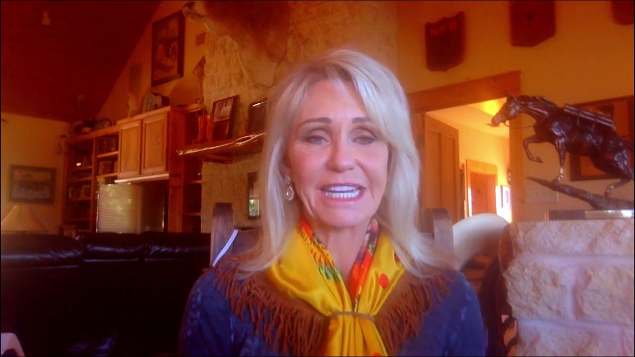 Superior Sunrise featuring Pam Minick | Billy Bob's Texas - YouTube