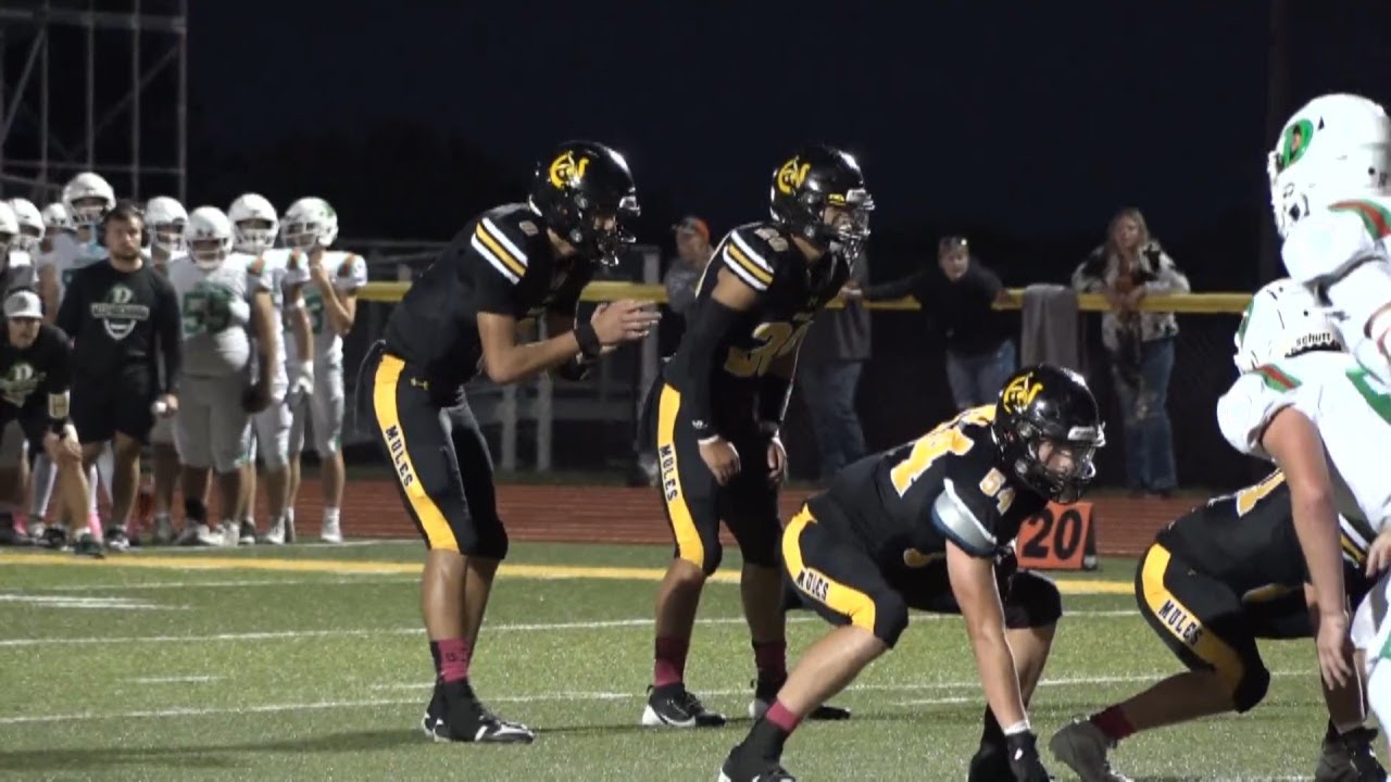 Mid-Buchanan High School football stay undefeated against Lathrop - YouTube