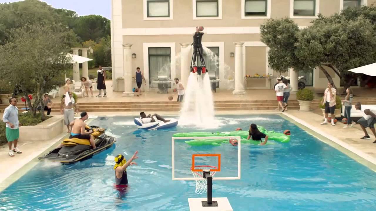 Spot Anuncio Turkish Airlines Euroleague Epic Pool Dunk - YouTube