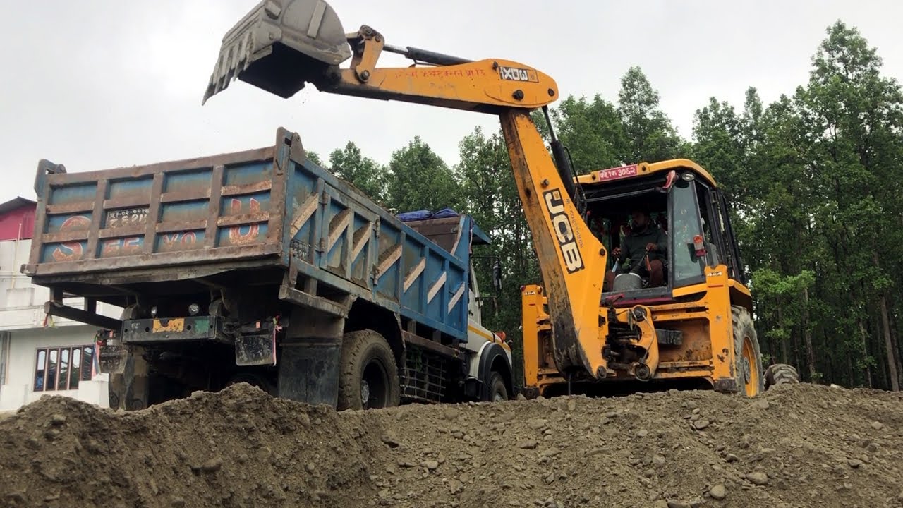 Loading Sand In Dump / Bull Dozer 3DX Struggle Loading Sand & Grave ...