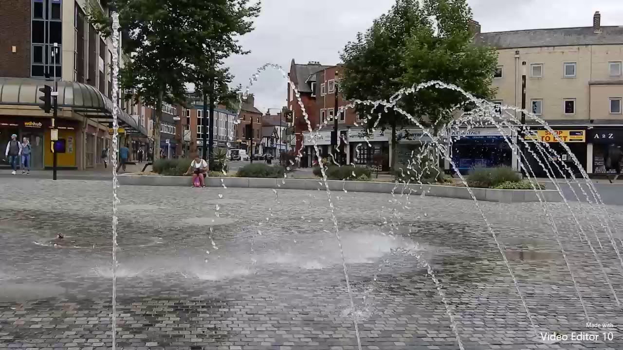 Wakefield Bull Ring - Fountain - YouTube
