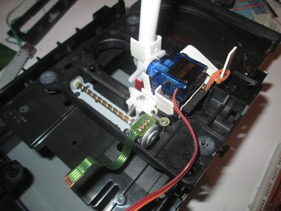 Arduino Plotter Mini Cnc From Hacked Cd Rom Drive Youtube