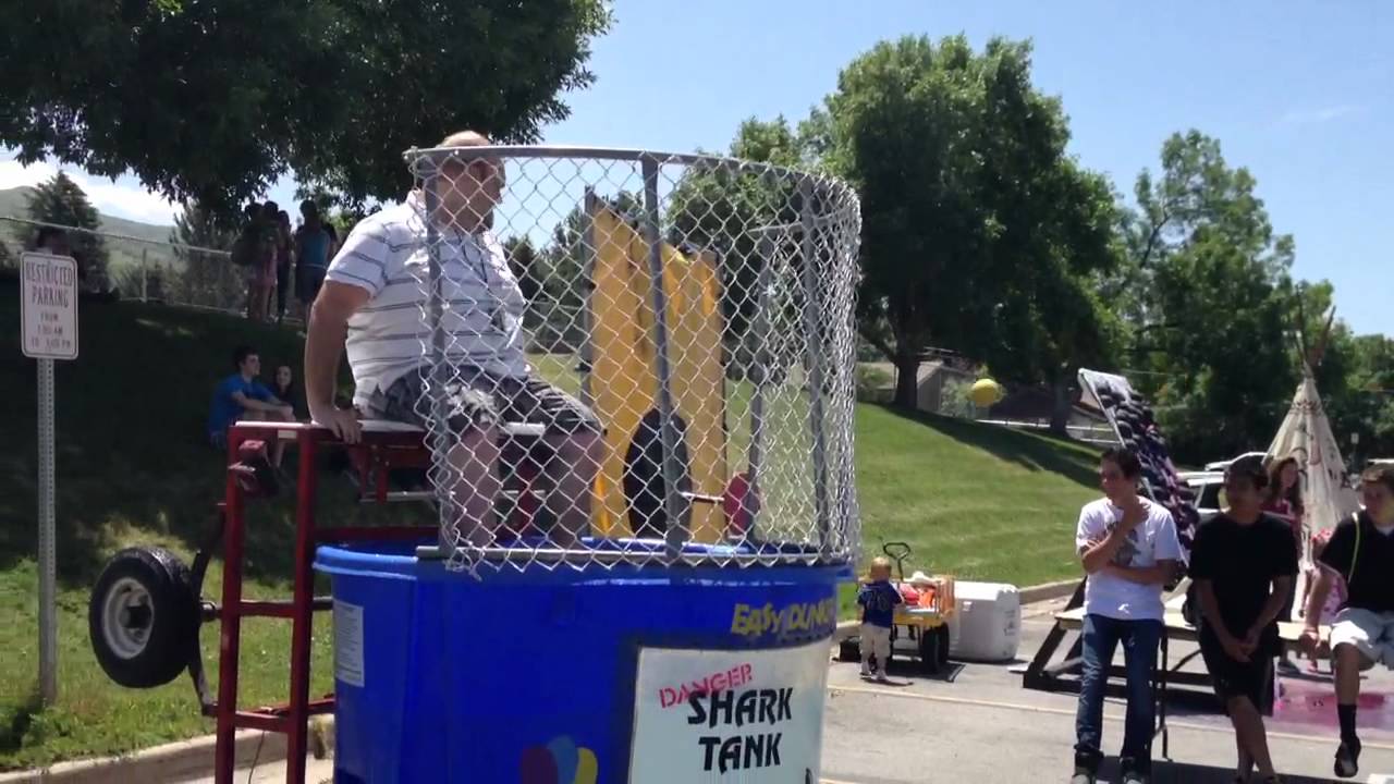 Fat guy in a dunk tank - YouTube