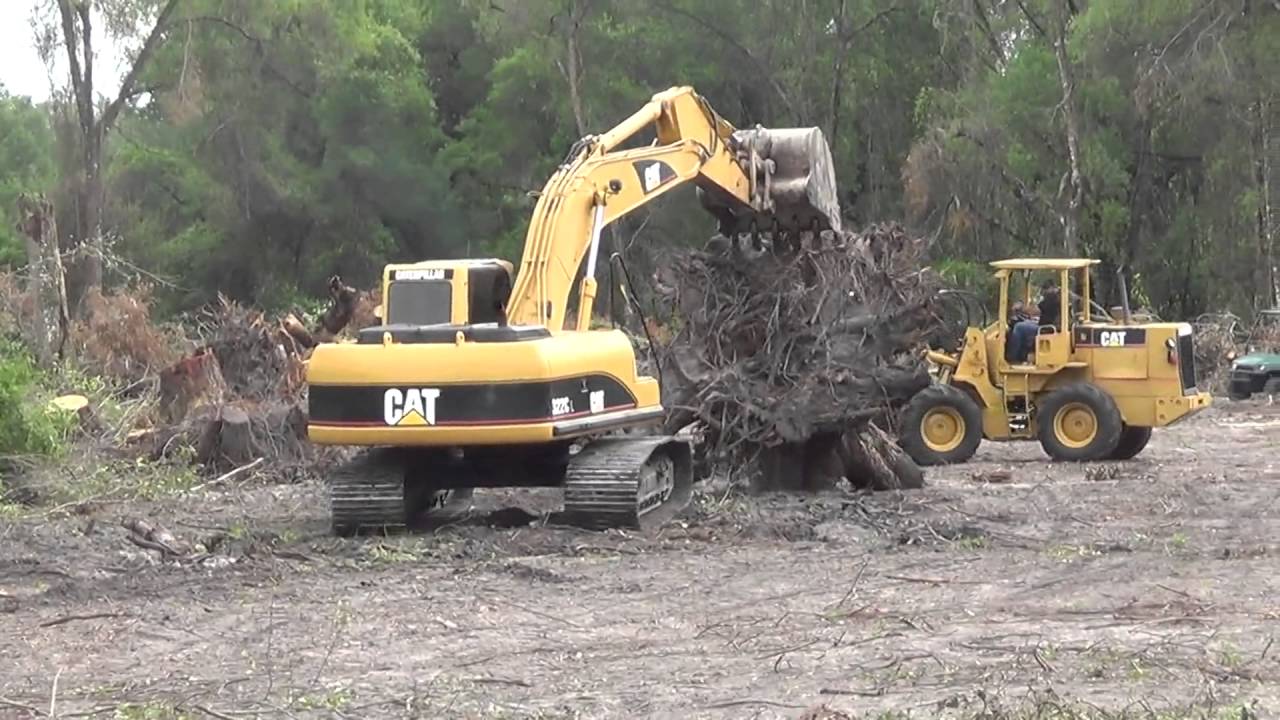 excavator claw machine - YouTube