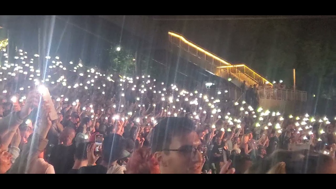 AJR - Dear winter/The Trick (The Mann, Philly 5/15/22 - YouTube