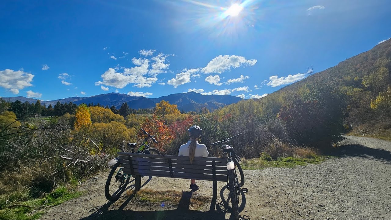 Arrowtown & Lake Hayes loop Bike ride - YouTube