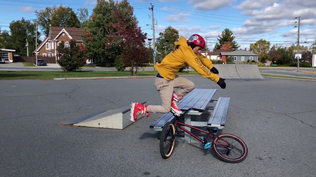 Mathieu Plamondon blade edit 2 - YouTube
