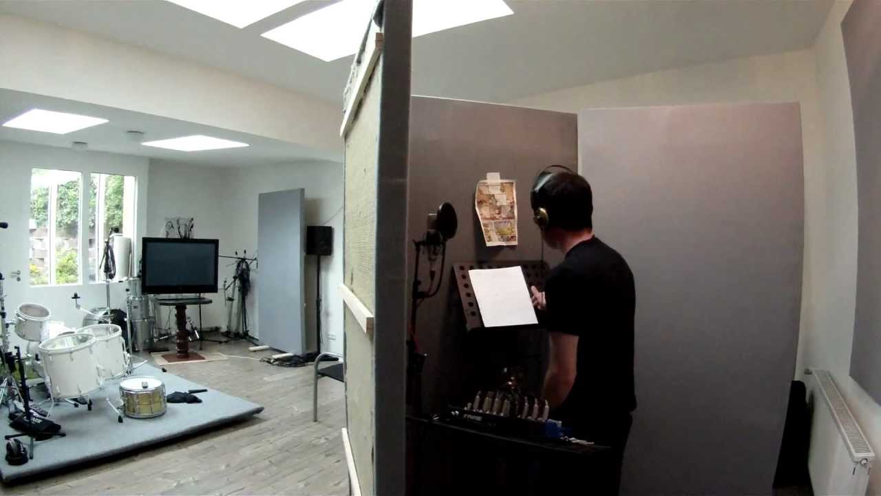 INSERT COIN - STUDIO NEWS III / VOCALS - YouTube