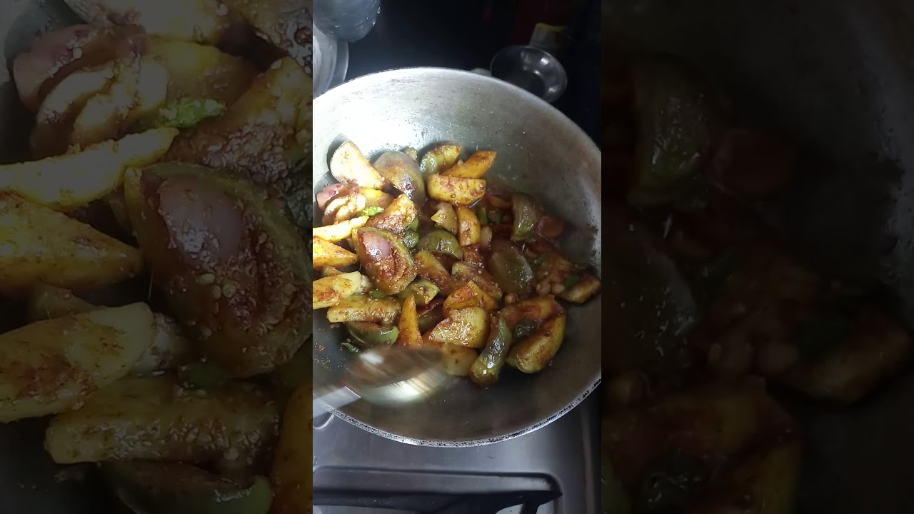 Laziz delicious bangan alu tamatar kee swadisht sabji. - YouTube