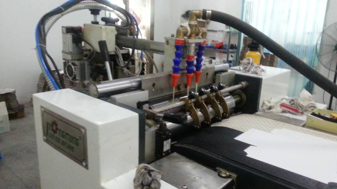 HM-ZD240 Automatic rigid box maker - YouTube
