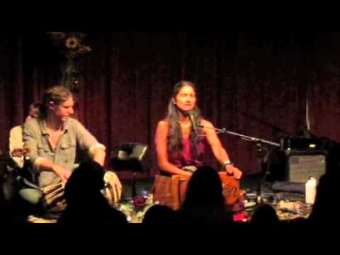Ocean of Sri Ram - Hanuman Chalisa - Nina Rao - Omega Chant Weekend Sep ...