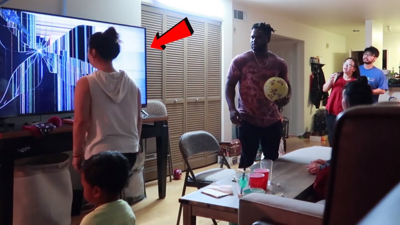 Hilarious "Broken TV PRANK" FAIL!!! (*MUST WATCH*)😱☹😡 - YouTube