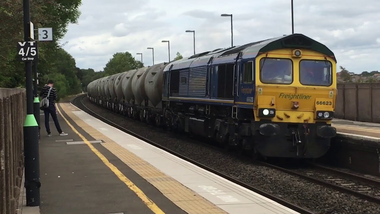 A brilliant freight day at Tamworth 17/08/18 including 6 pairs of 86s ...