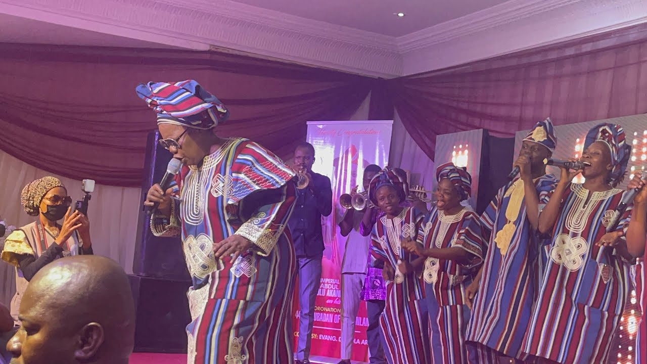 Mama Bola Aare live @Ladoja coronation praise concert - YouTube