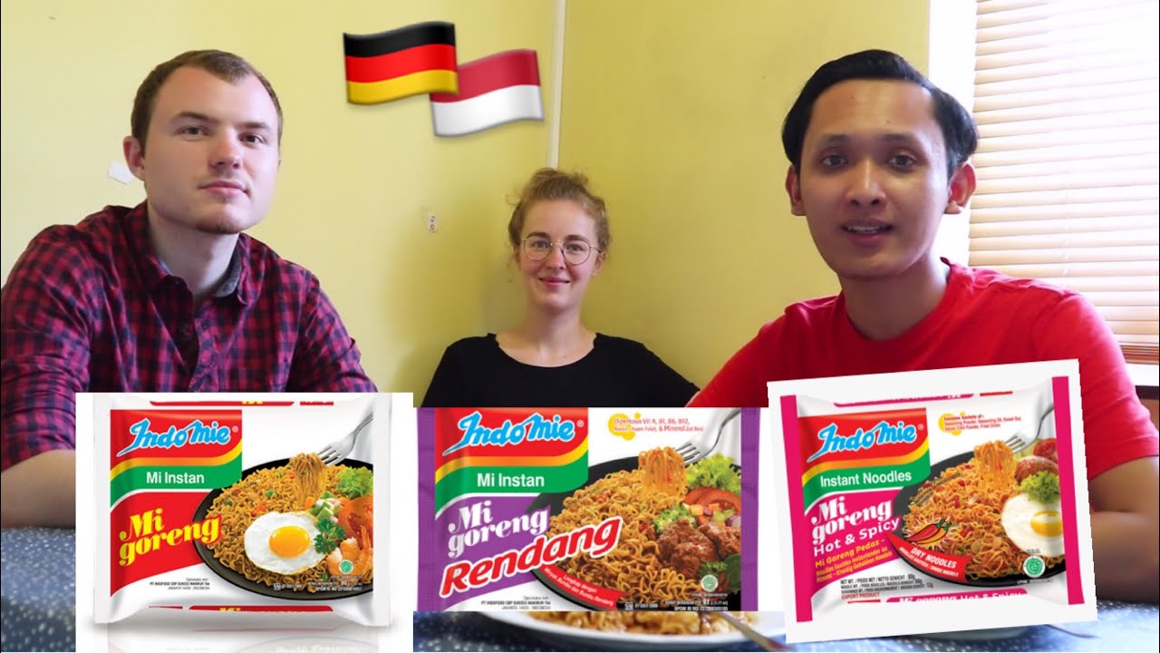 REAKSI BULE JERMAN PERTAMA KALI MAKAN INDOMIE GORENG RASA RENDANG, RASA ...