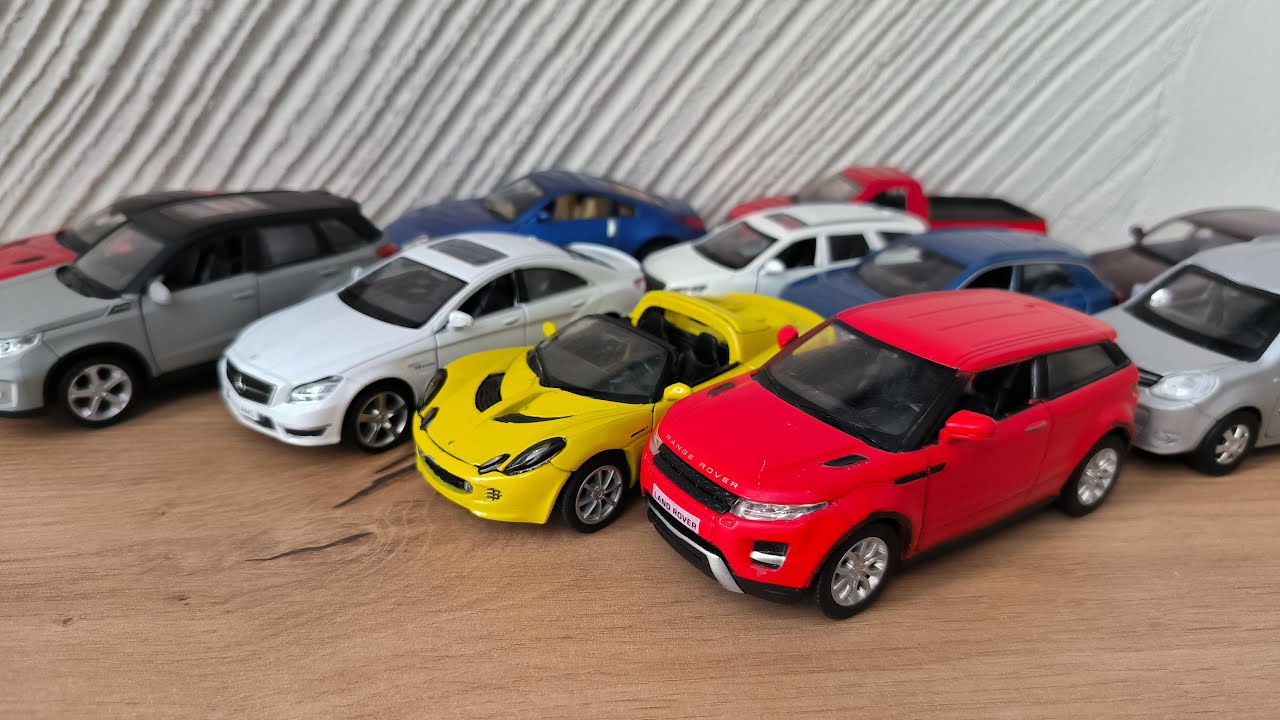Mix of Scale Cars in 4K Video - YouTube