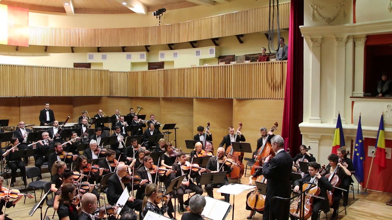 Desteapta te romane! Filarmonica de Stat Sibiu - YouTube