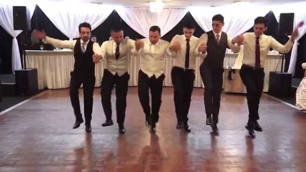 Turk Halaylar - Turkish regional dances - Kac ike - Tamzara - Timur aga ...