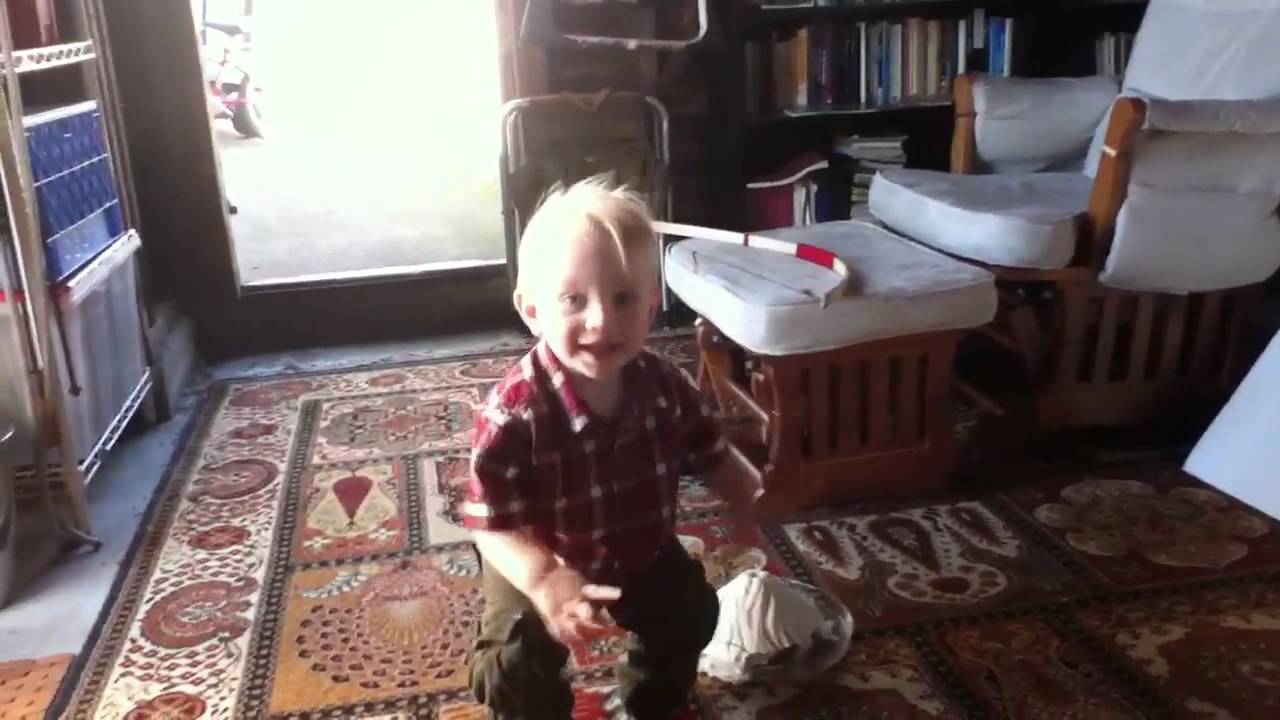 henry dancing - YouTube