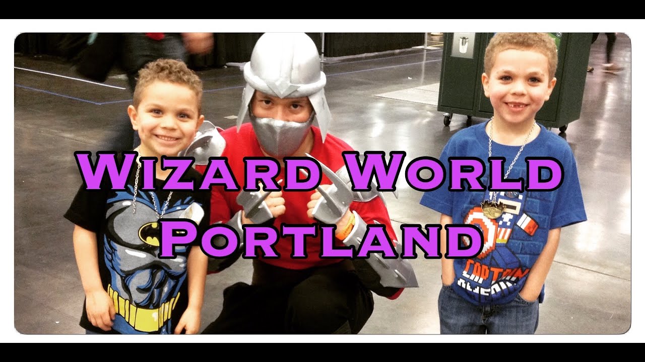 Walking around Wizard World Portland Comic Con - YouTube