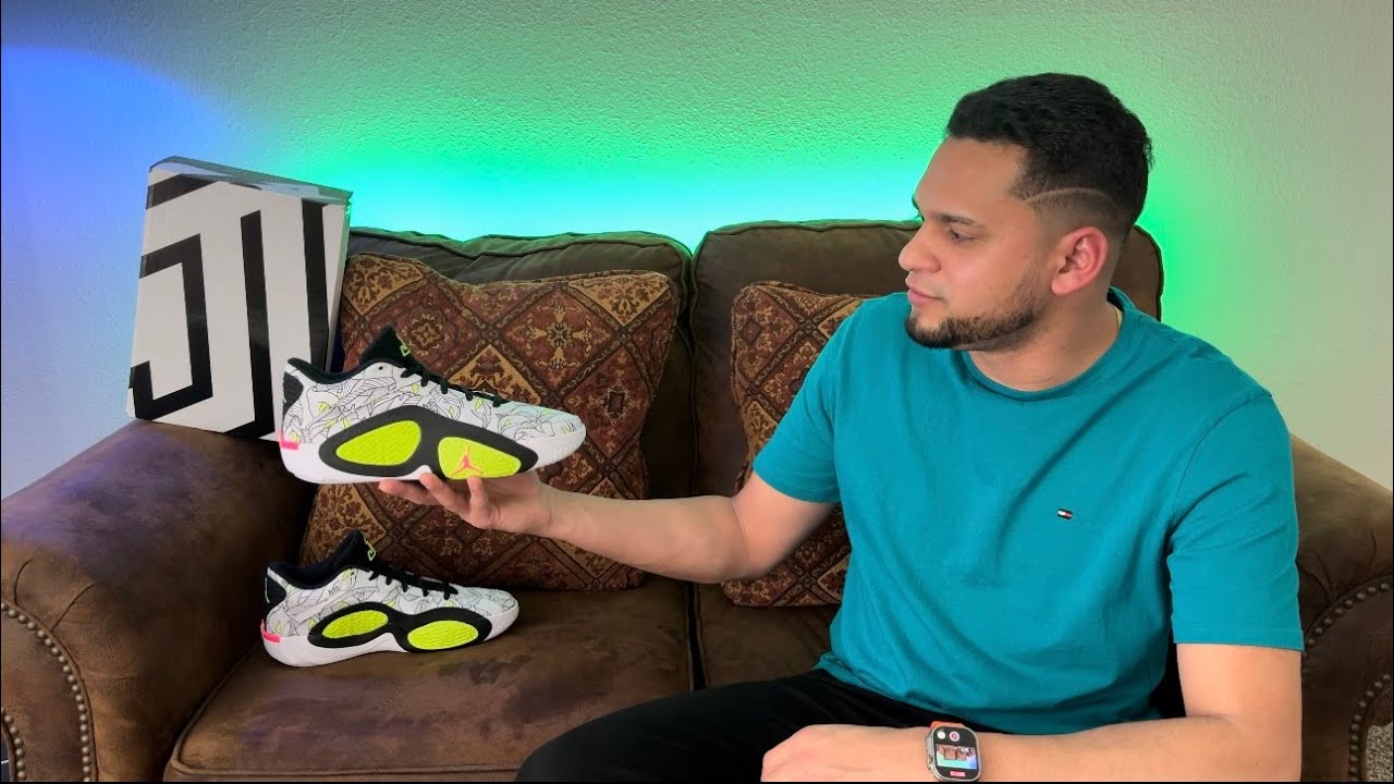 Jordan Tatum 2 "Momma's Boy" - Unboxing and Review en Español - YouTube