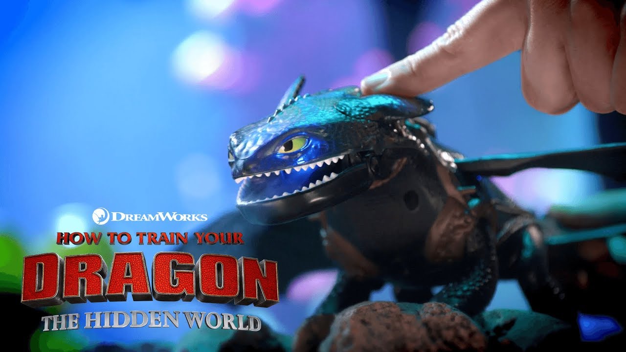 How to Train Your Dragon | Fire Breathing Toothless – Australia - YouTube