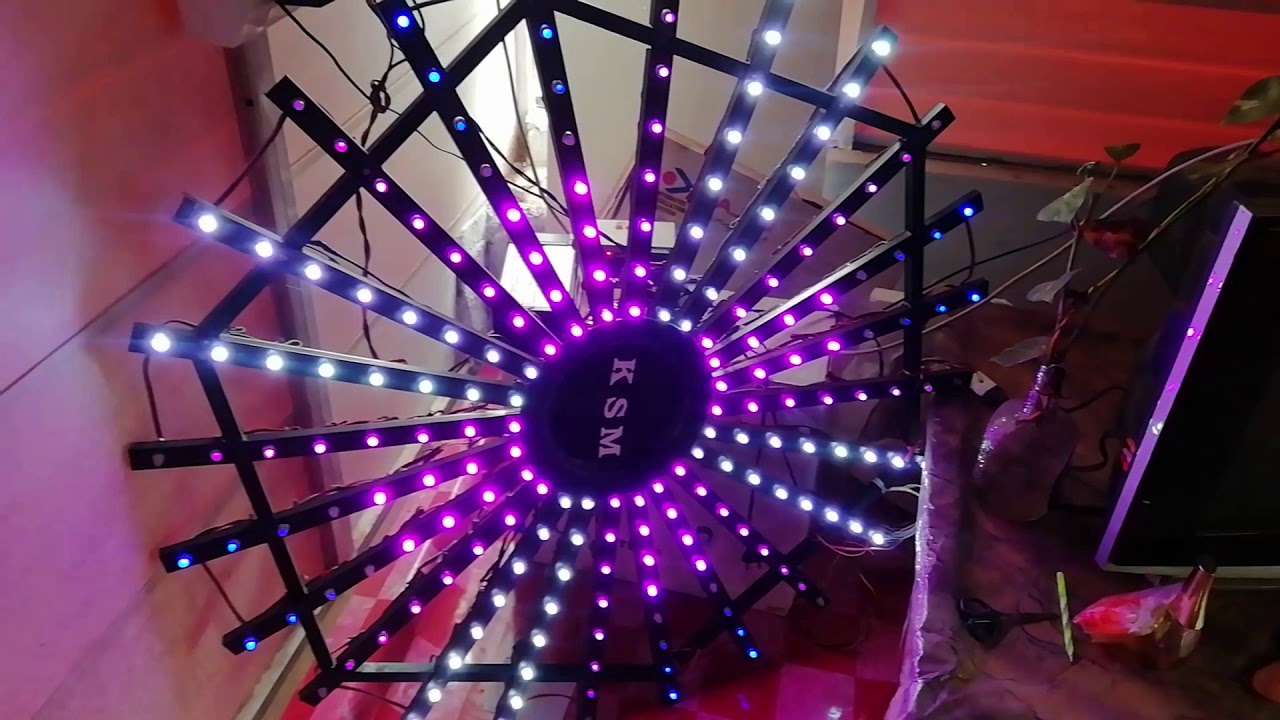 Pixel chakram - YouTube