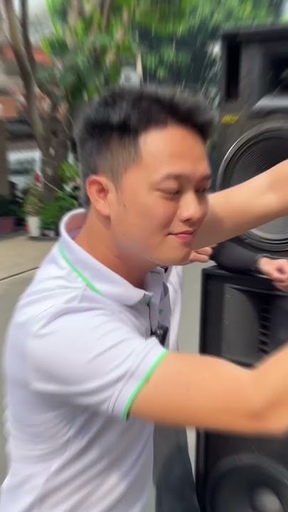 Trải nghiệm nhảy múa bằng chiếc loa điện khủng khủng BK999 - YouTube