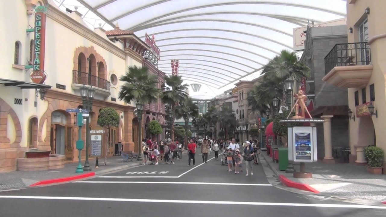 Singapore's Universal Studios - Resort World Sentosa - YouTube