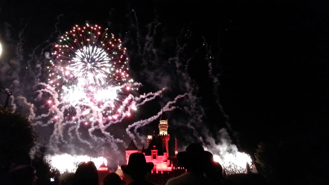 Disneyland Halloween Screams fireworks 2013 - YouTube